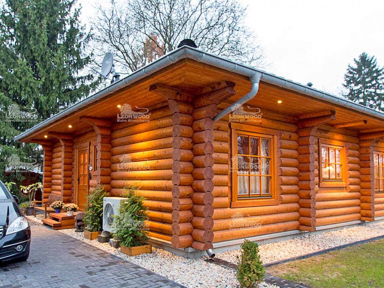 LéonWood® Holz-Blockhaus - Elch | Preisinfo