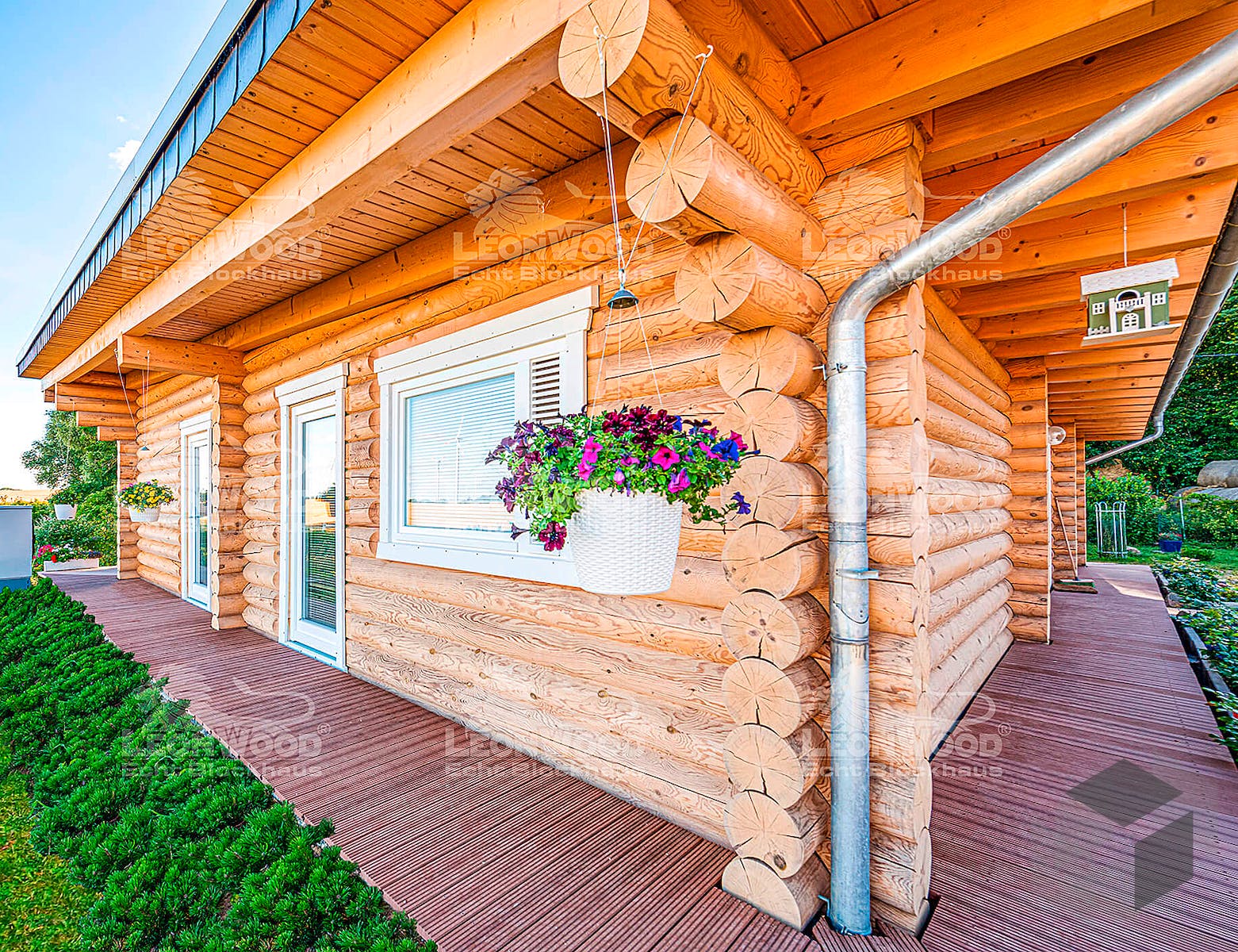 LéonWood® Holz-Blockhaus - Mikado bel Etage | Preisinfo